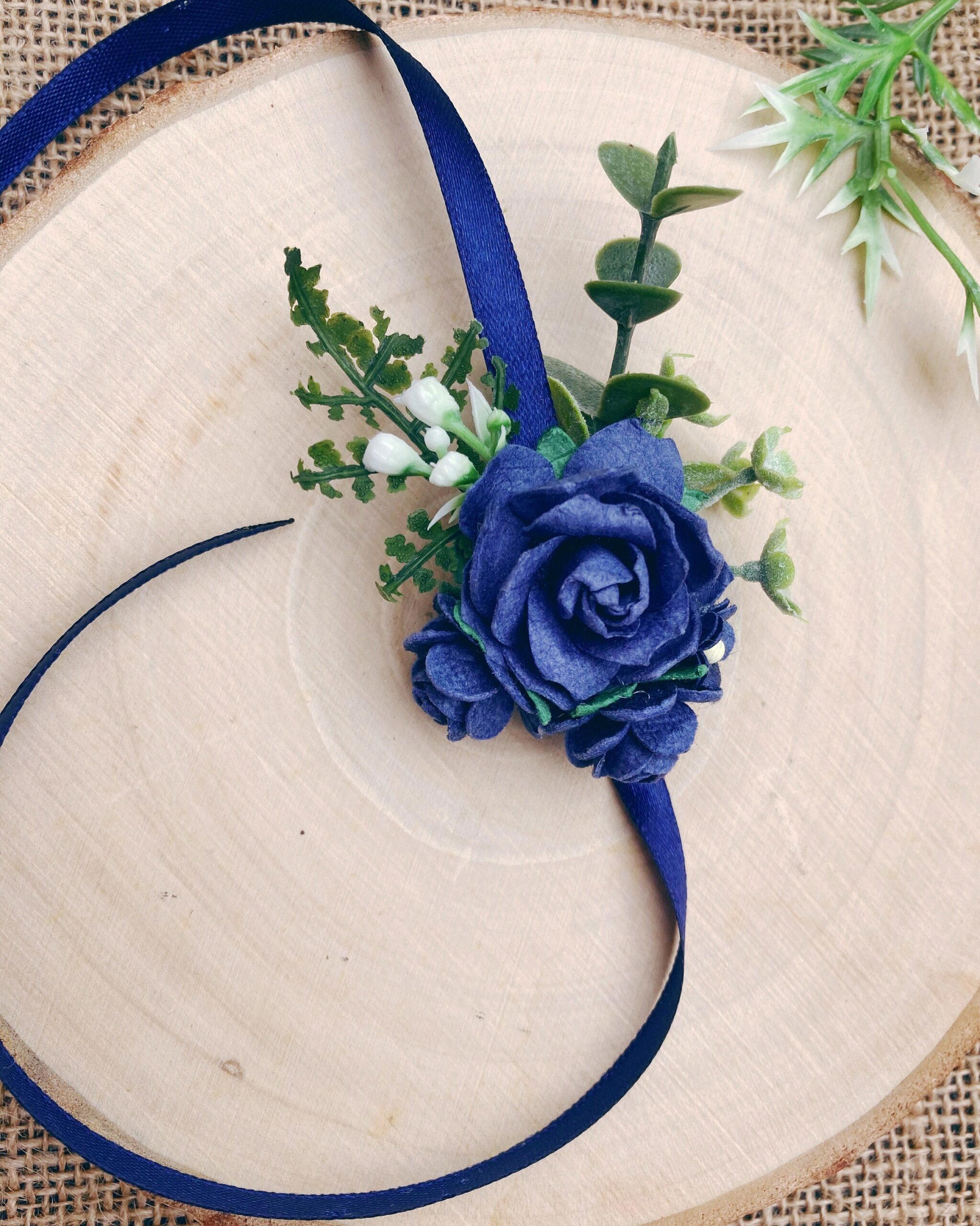Little girl wrist corsage store